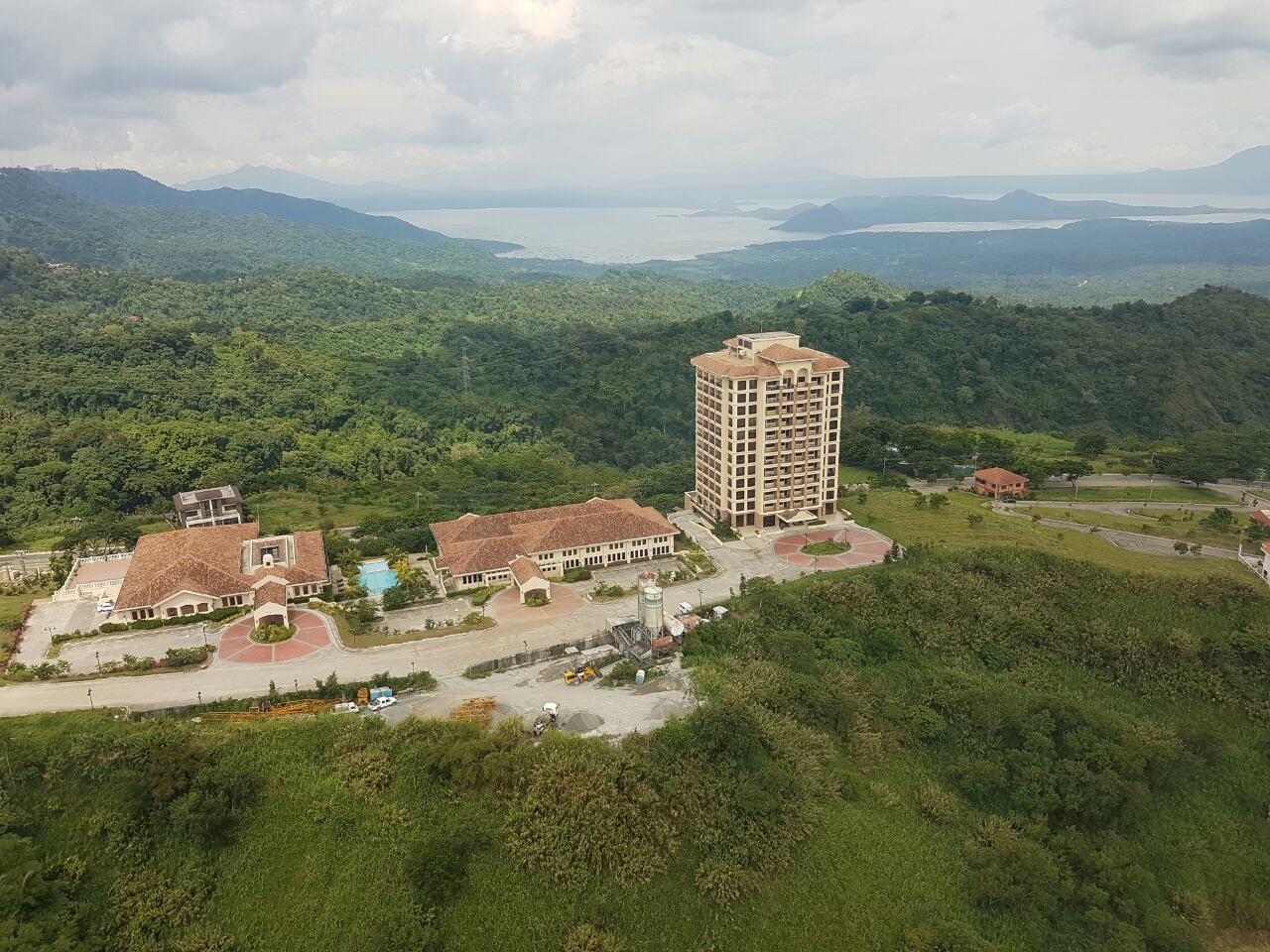 Splendido Taal Towers (Tower 1) - Sta. Lucia Land Inc.